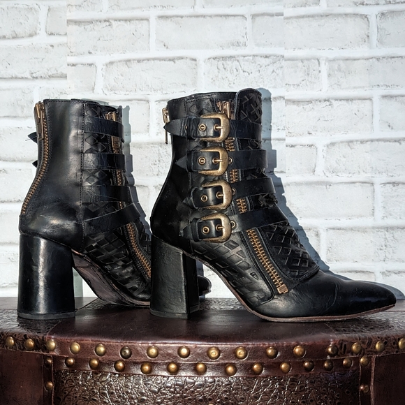 Freebird by Steven | Shoes | Freebird Julia Black Bootie Size | Poshmark